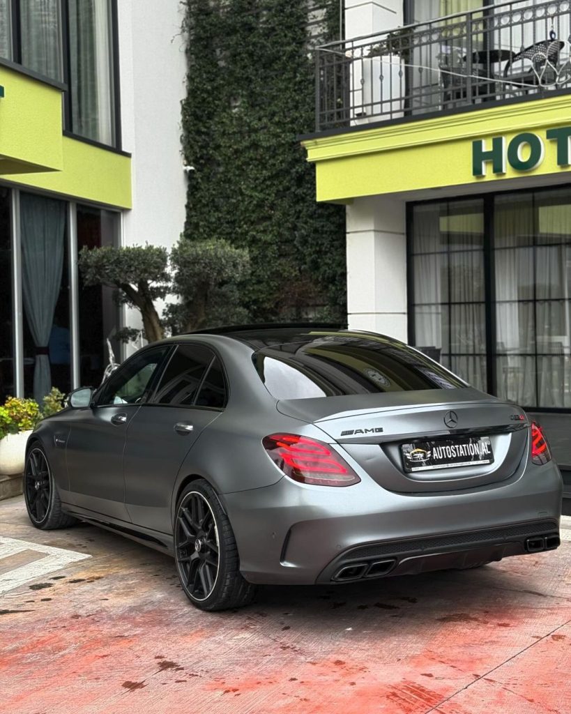 MERCEDES-BENZ C63s - Autostation Car Sales