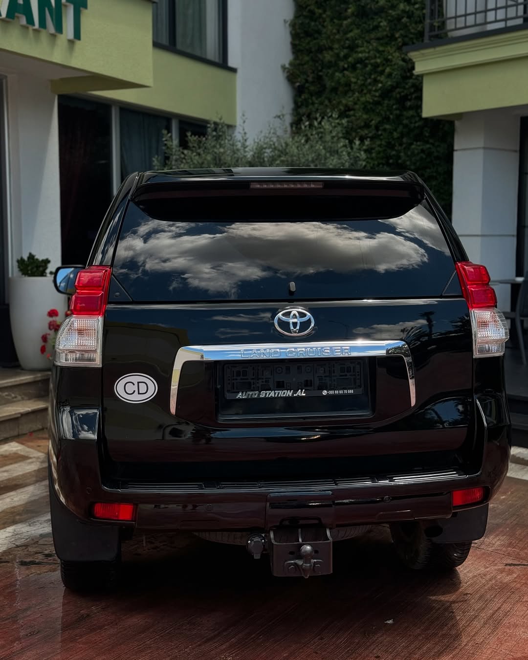 Toyota Land Cruiser - Autostation Car Sales