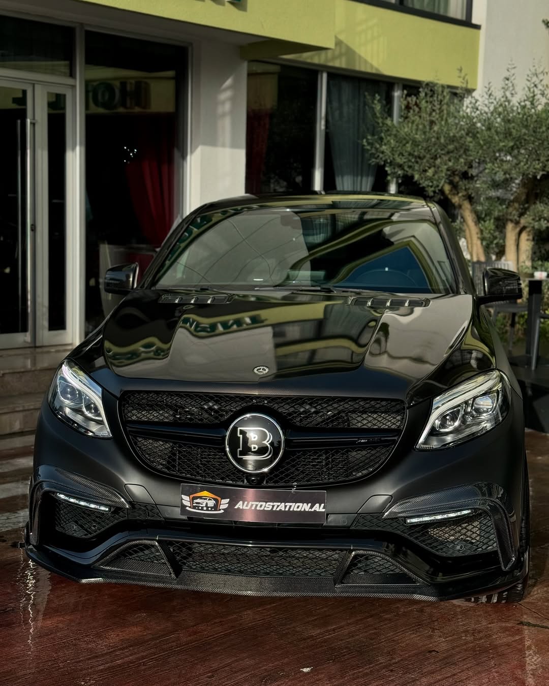 Mercedes Benz GLE 700 BRABUS - Autostation Car Sales