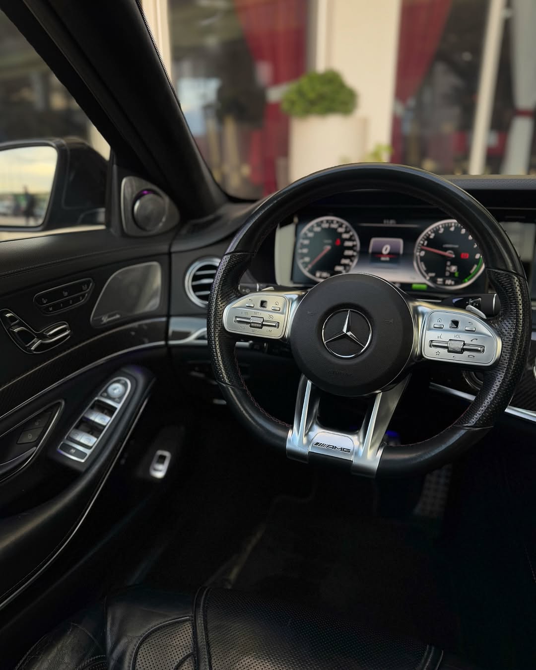 Mercedes Benz S500e - Autostation Car Sales