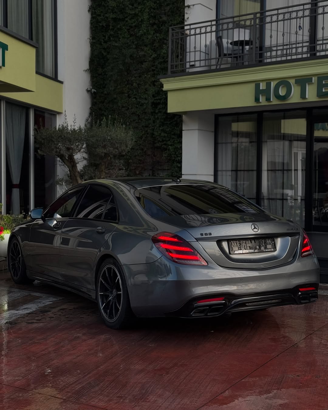 Mercedes Benz S500e - Autostation Car Sales